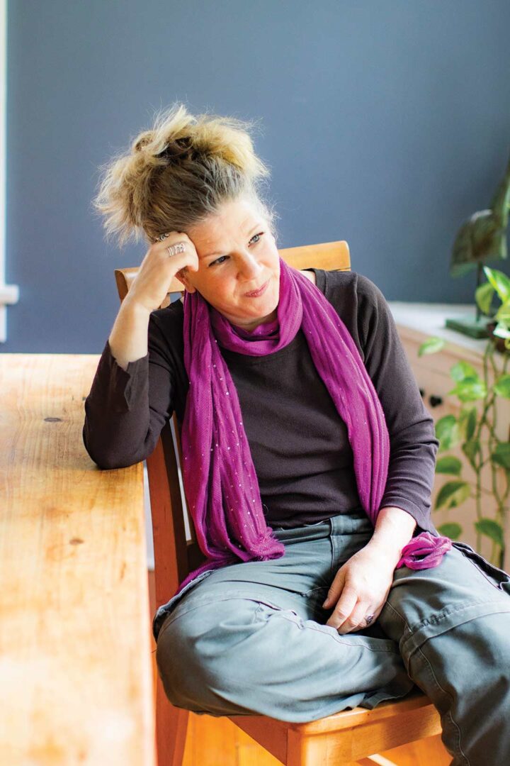 Humming along: an interview with Dar Williams | Lavender Magazine